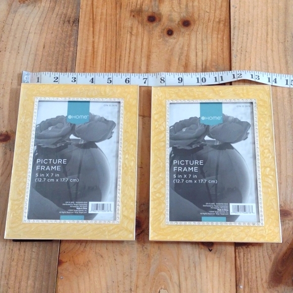 Home | Accents | Target Home Set Of 2 5x7 Photo Picture Frames Set Of 2 ...
